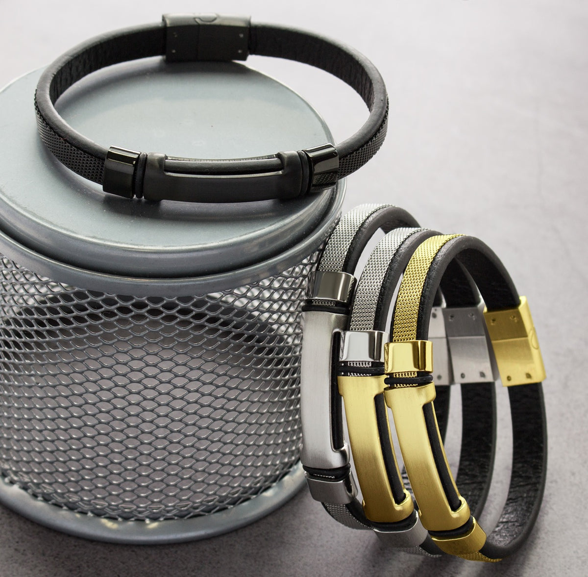 Some Facts On Stainless Steel Jewelry | Monera-Design Co., Ltd